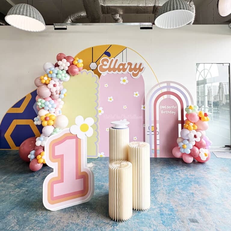 [Balloon Garland Backdrop] Daisy Theme Balloon Setup - Customised ...