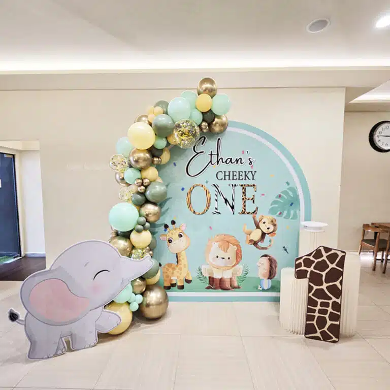[Balloon Garland Backdrop] Safari Animals - Customised Helium Balloon ...